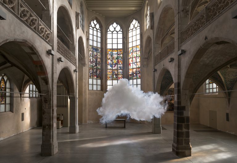 Berndnaut Smilde creates interior atmospheres | Assemble Papers